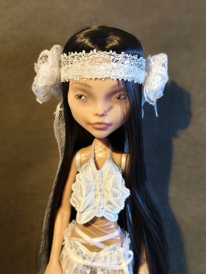 MONSTER HIGH DOLL OOAK CUSTOM，MONSTER HIGH DOLLS REPAINT,FRANKIE,DRACU ...